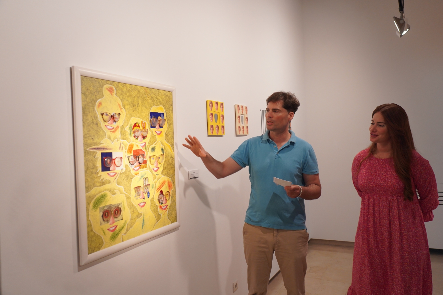 Sérgio Bação golpea al consumismo a través de sus obras con la ...